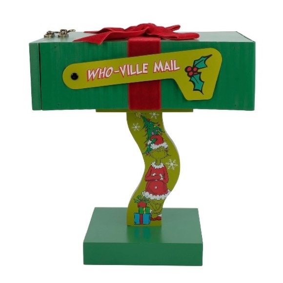 Dr. Seuss | Holiday | Final Pricenwt Dr Seuss The Grinch Green Whoville ...
